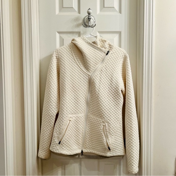 New Balance | Jackets & Coats | New Balance Cream Running Jacket Size ...